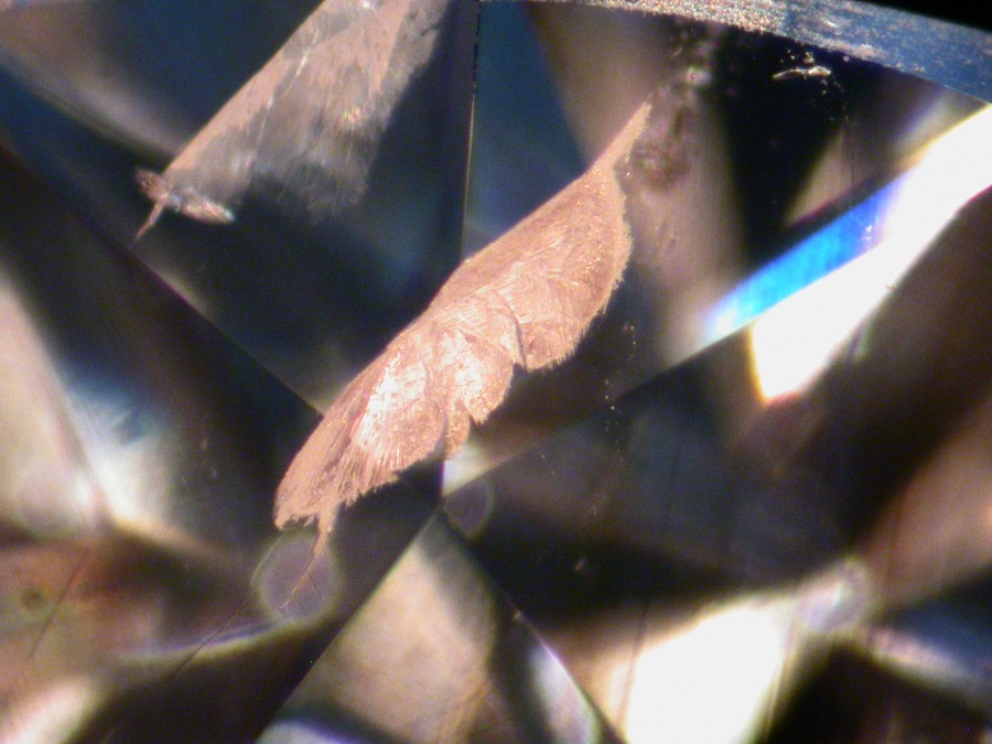 Inclusions in Gems, a view of the inner world of gemstones | Dupuis ...